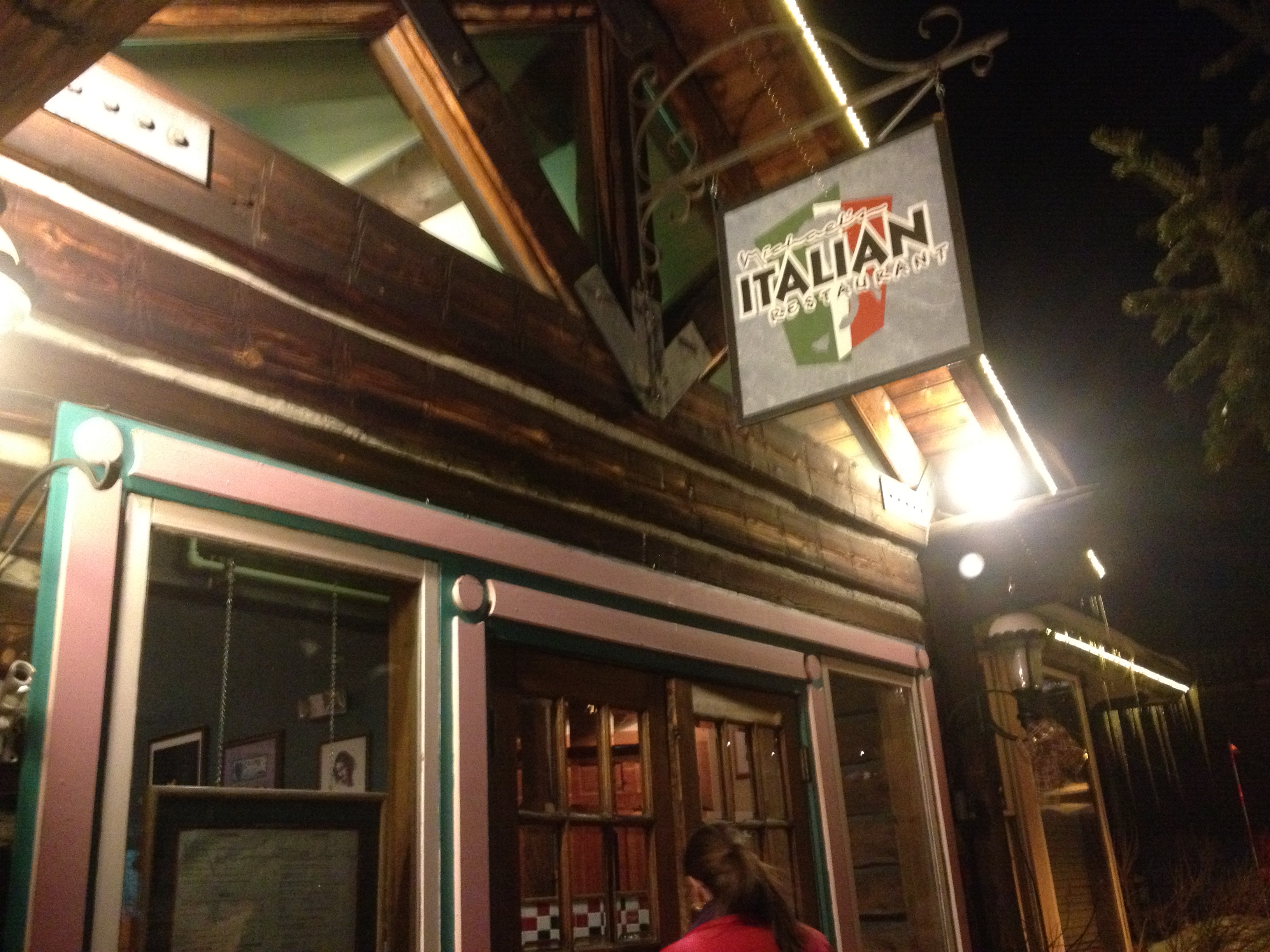 Michael's italian restaurant store
