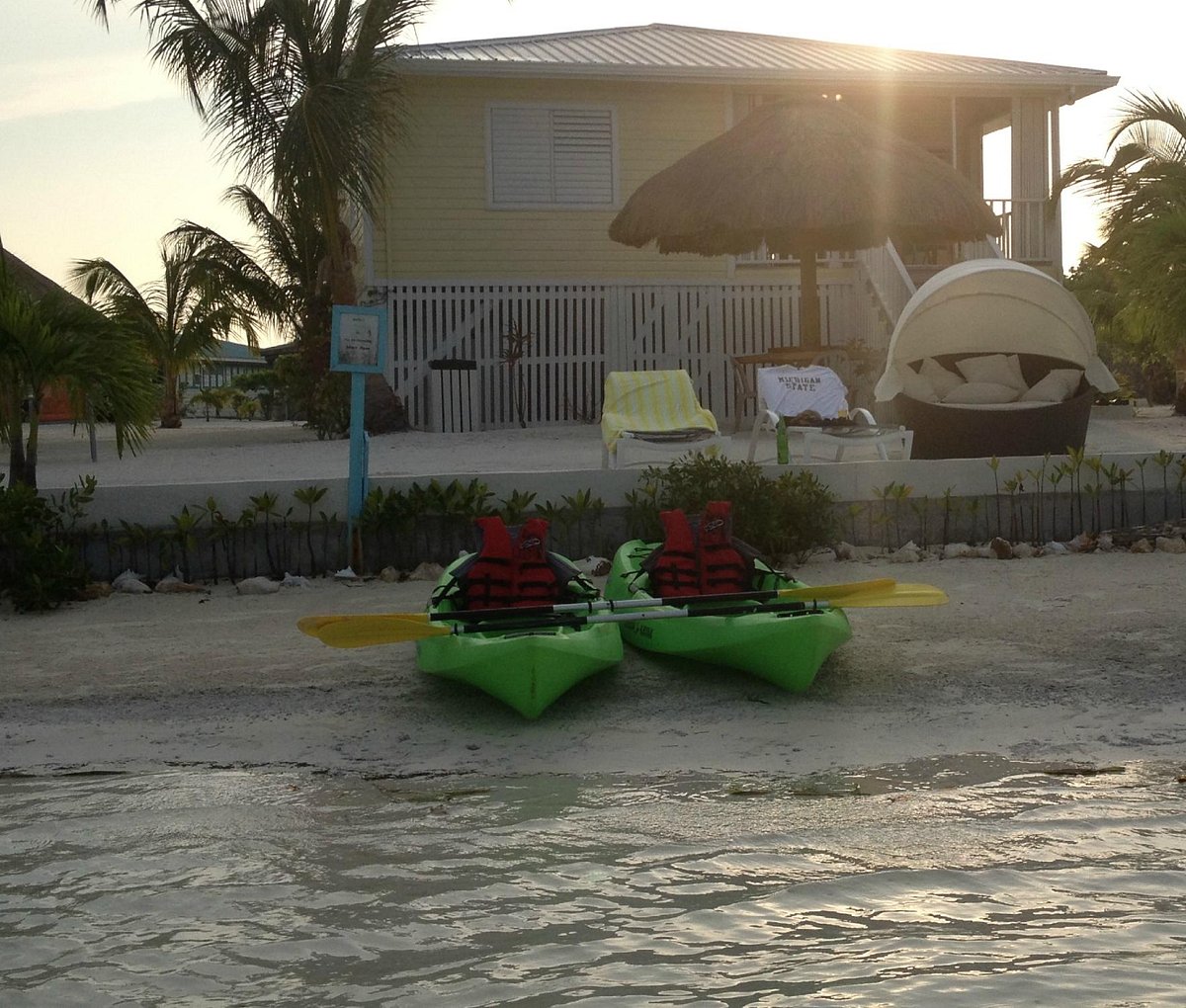 SHAKA CAYE PRIVATE ISLAND RESORT (St. George's Caye, Belize ... SHAKA CAYE PRIVATE ISLAND RESORT (St. George's Caye, Belize ...