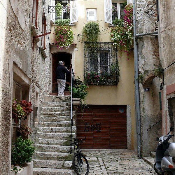 Old Town 罗维尼 旅游景点点评 Tripadvisor