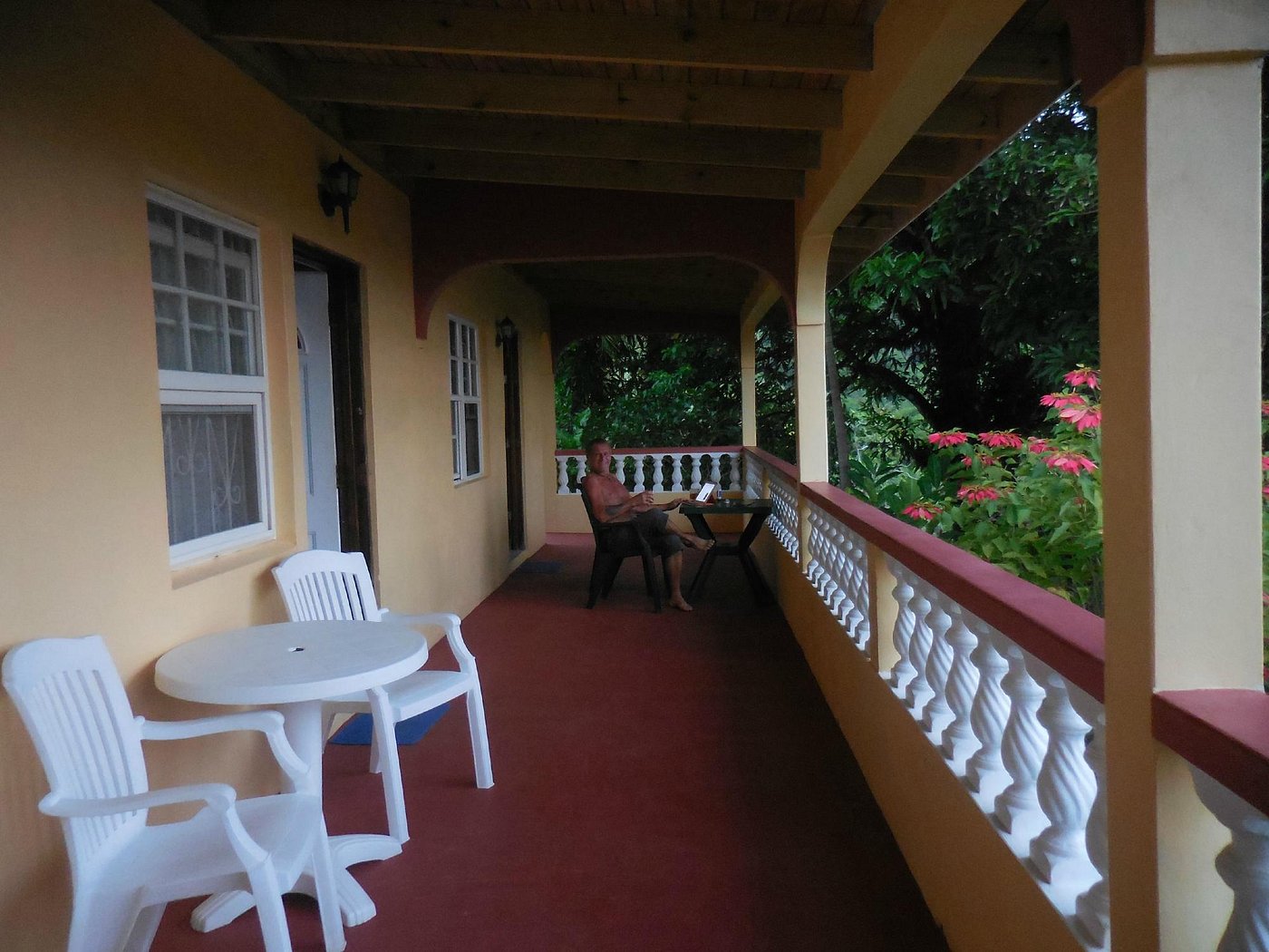 Domcans Guesthouse Castle Bruce Dominica Guest House Reviews