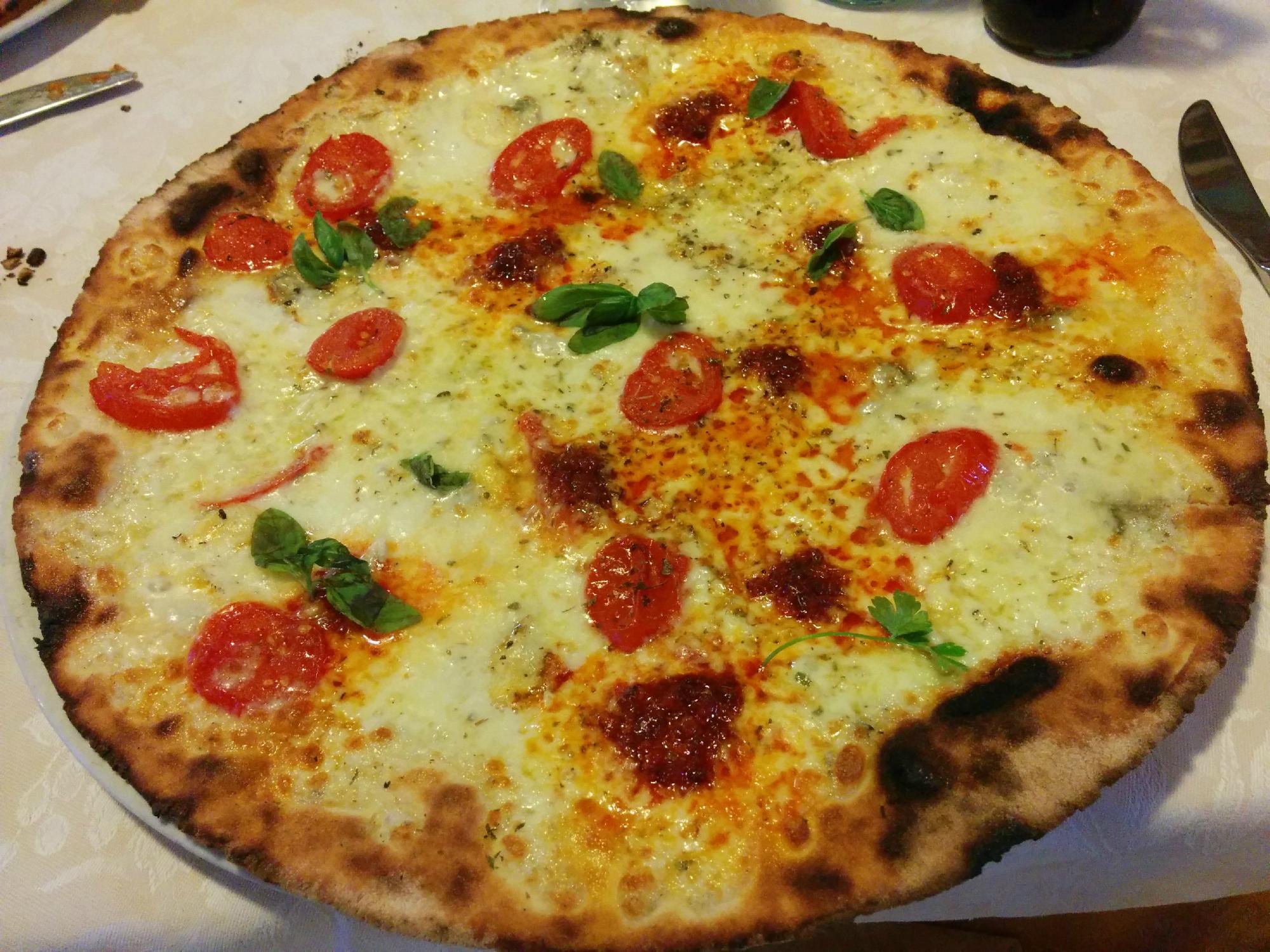 Taormina pizza store