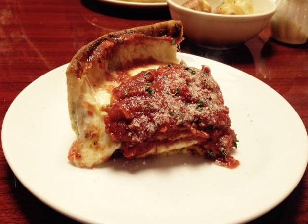 Manhattan chicago pizza store