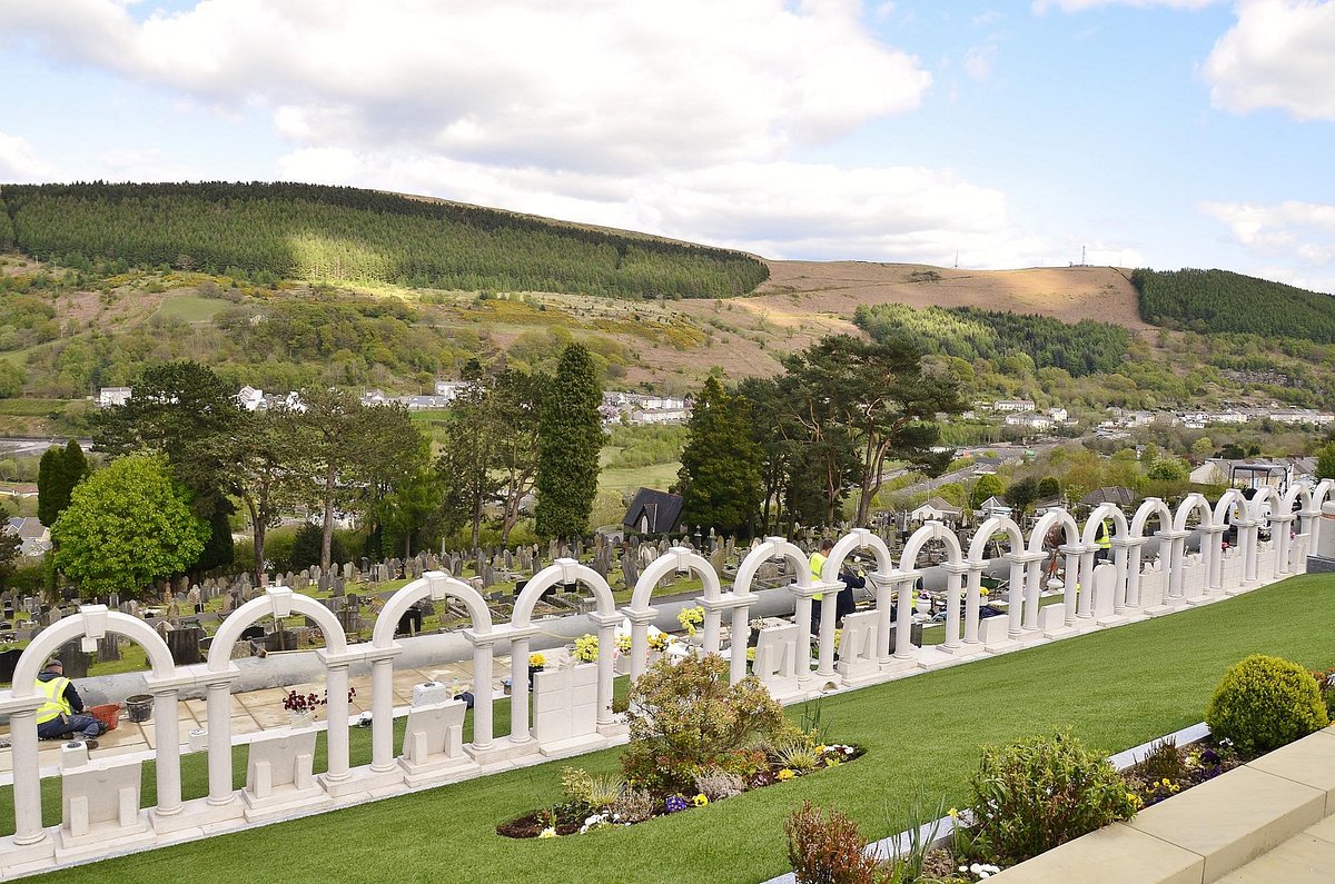 Aberfan Disaster Gaynell Crandall