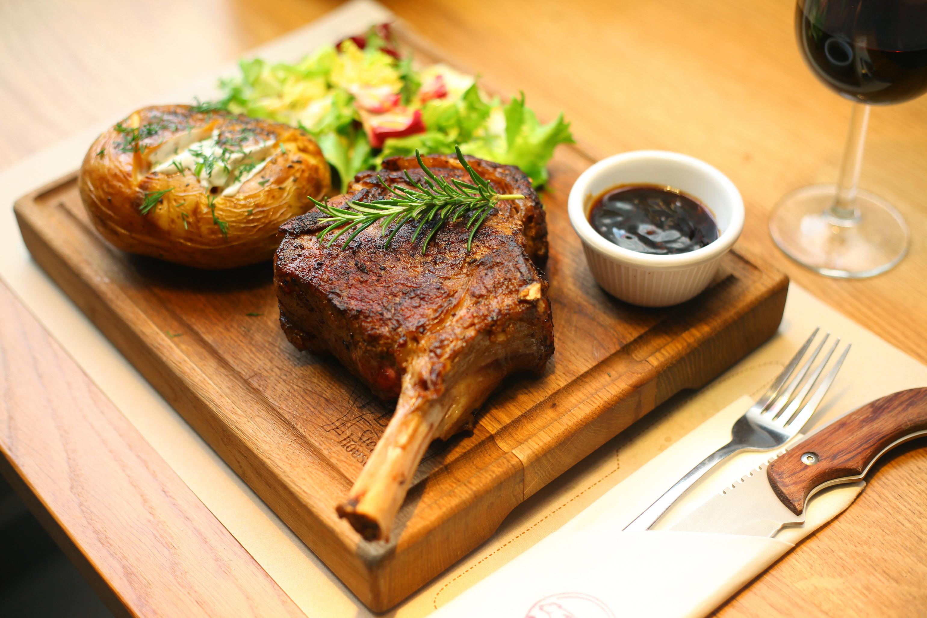 T bone steakhouse store
