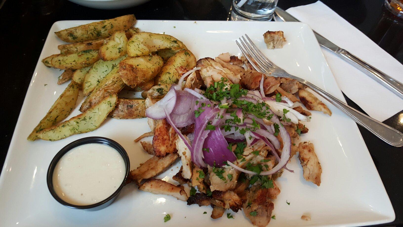 ME VA ME Richmond Hill 9302 Bathurst St Updated 2025 Restaurant Reviews Photos Phone Number Tripadvisor