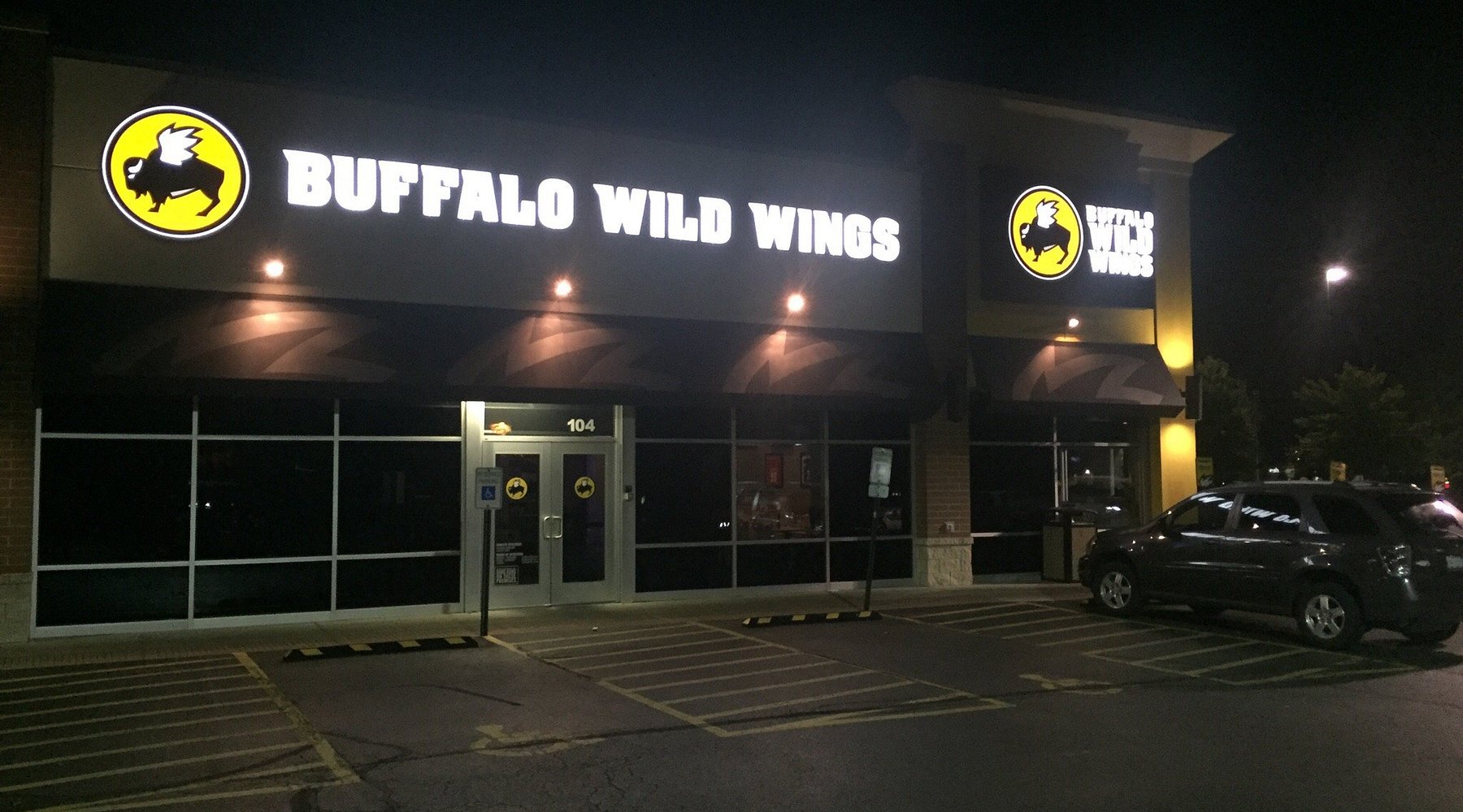 Buffalo Wild Wings Grill And Bar Aurora Restaurant Reviews Photos