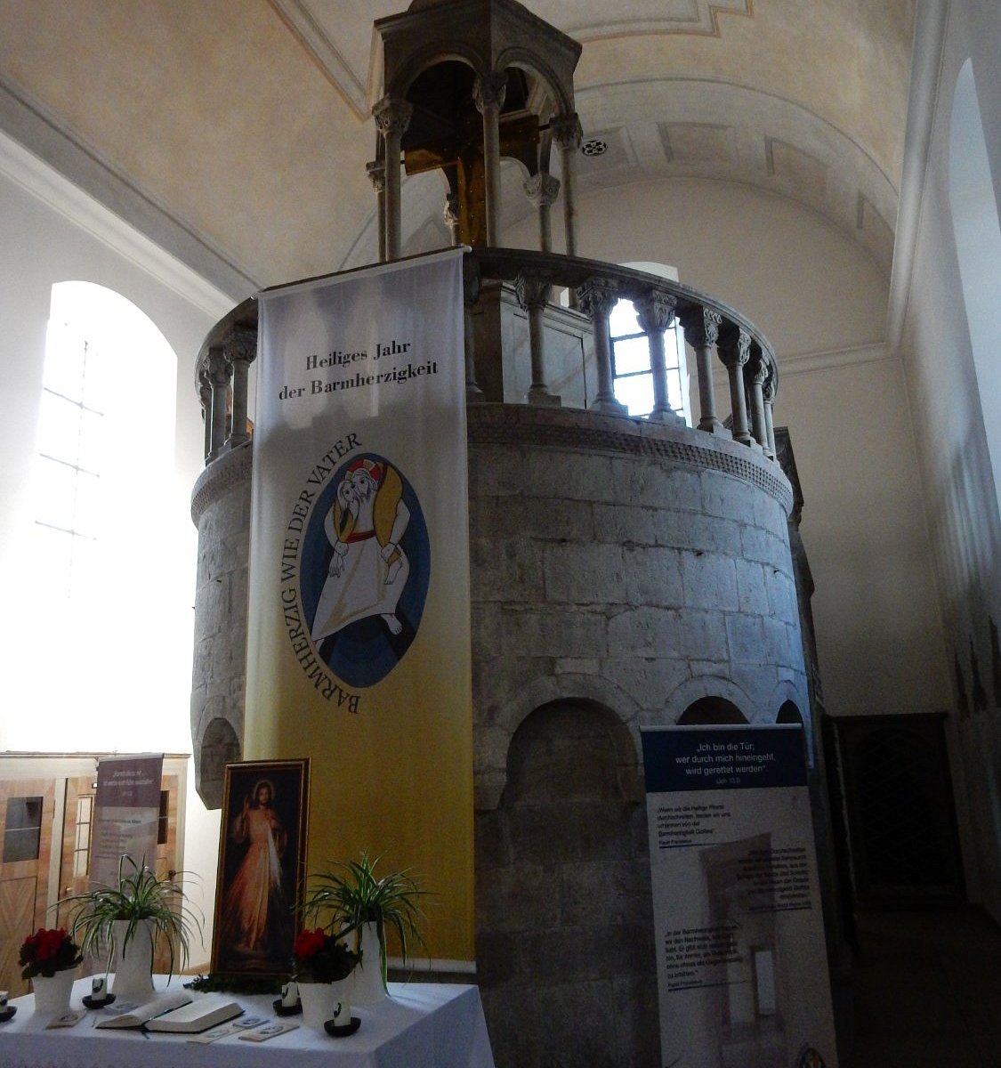 Ehemalige Kapuzinerkirche Heilig Kreuz mit dem Heiligen Grab Eichstätt ... Ehemalige Kapuzinerkirche Heilig Kreuz mit dem Heiligen Grab Eichstätt ...