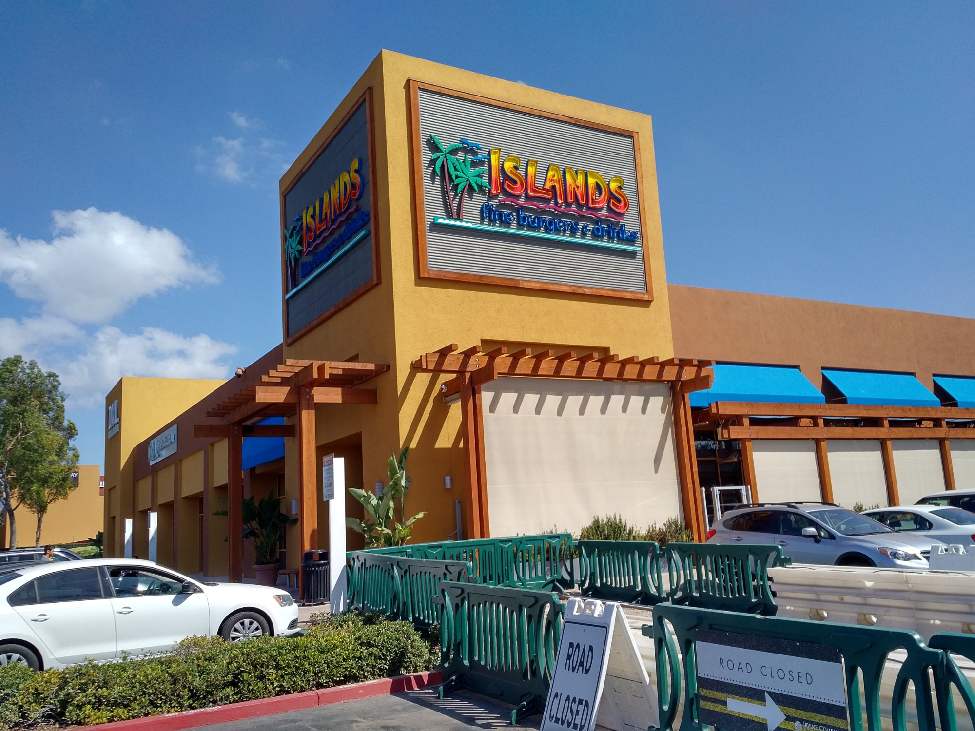 Islands restaurant store
