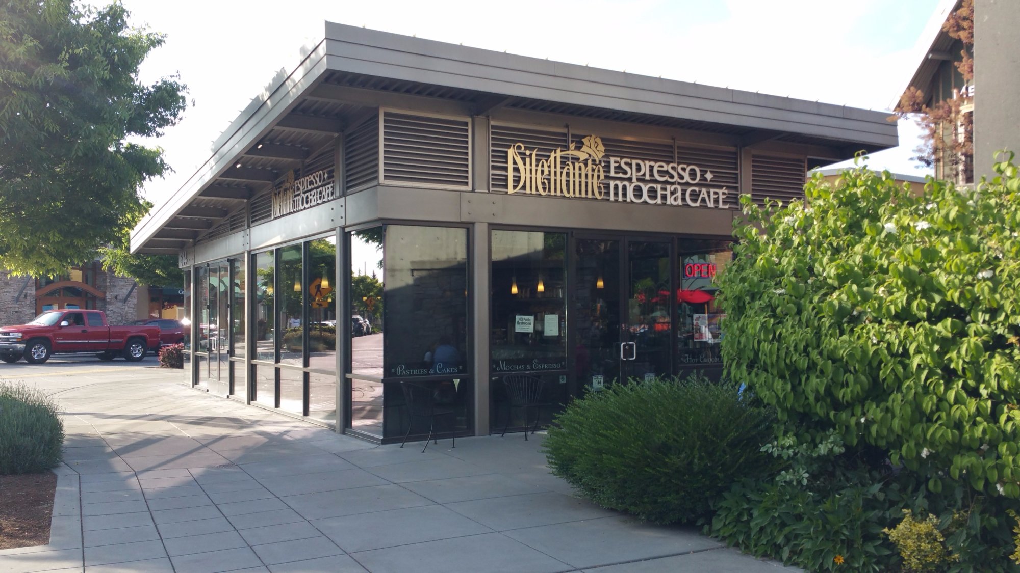 Restaurants at kent station store