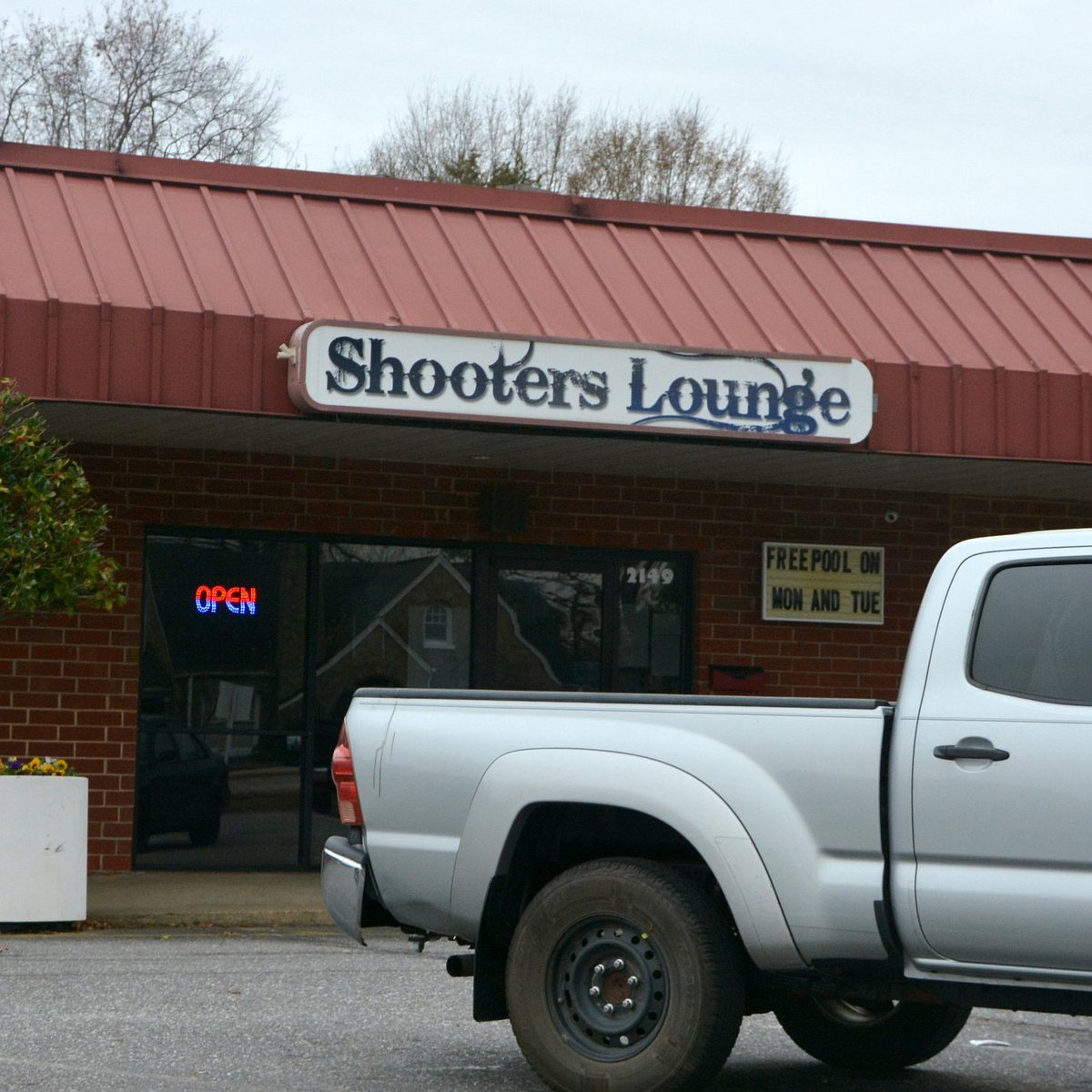 Shooters Lounge Tutto Quello Che Cè Da Sapere 2025