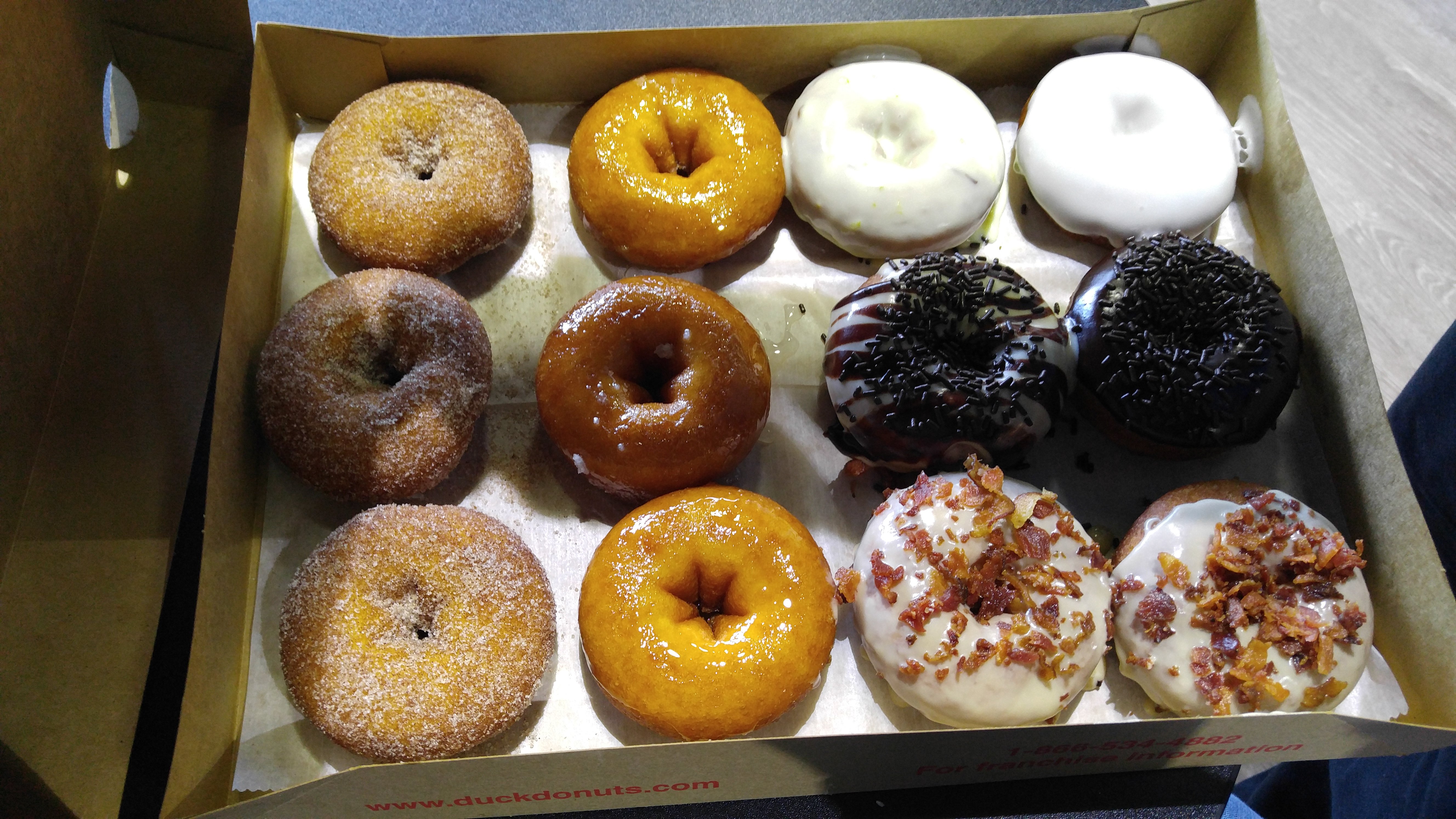 Duck donuts delivery store