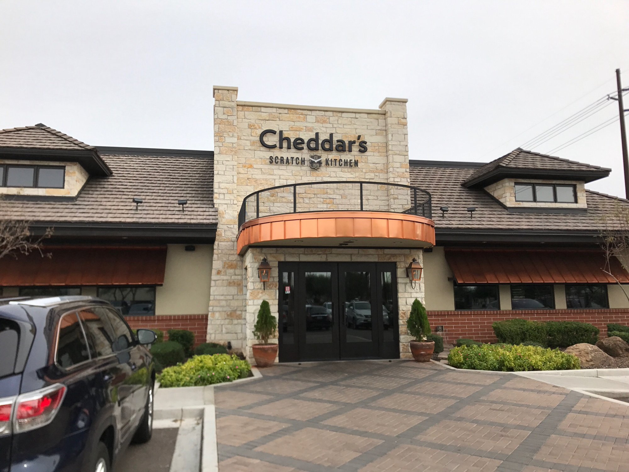 Cheddar's scratch kitchen near me store