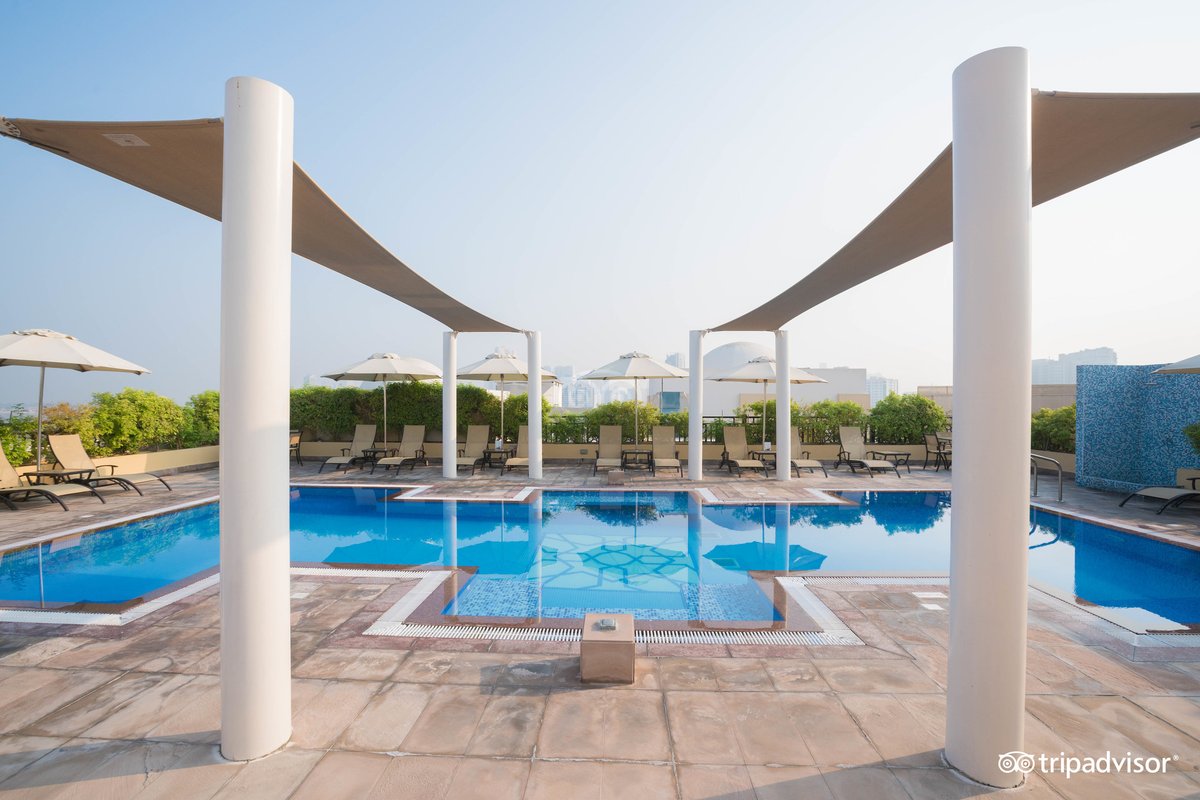 Moevenpick Hotel Apartments Al Mamzar Dubai Pool Pictures And Reviews