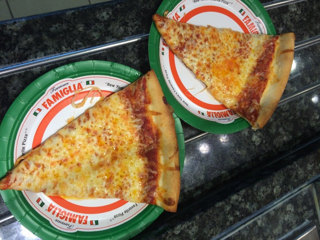 Pizza famiglia store