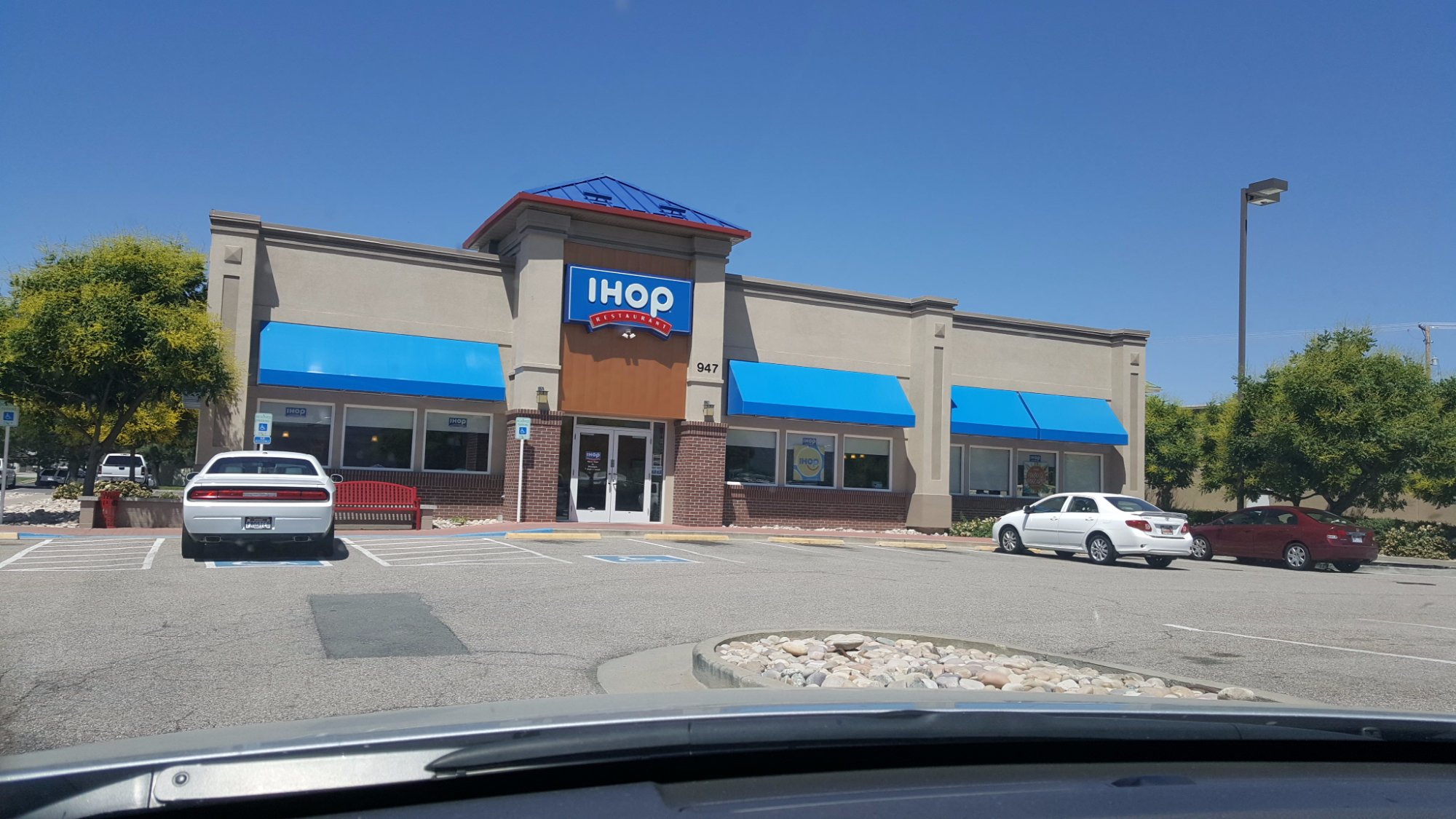 Ihop on riverdale store