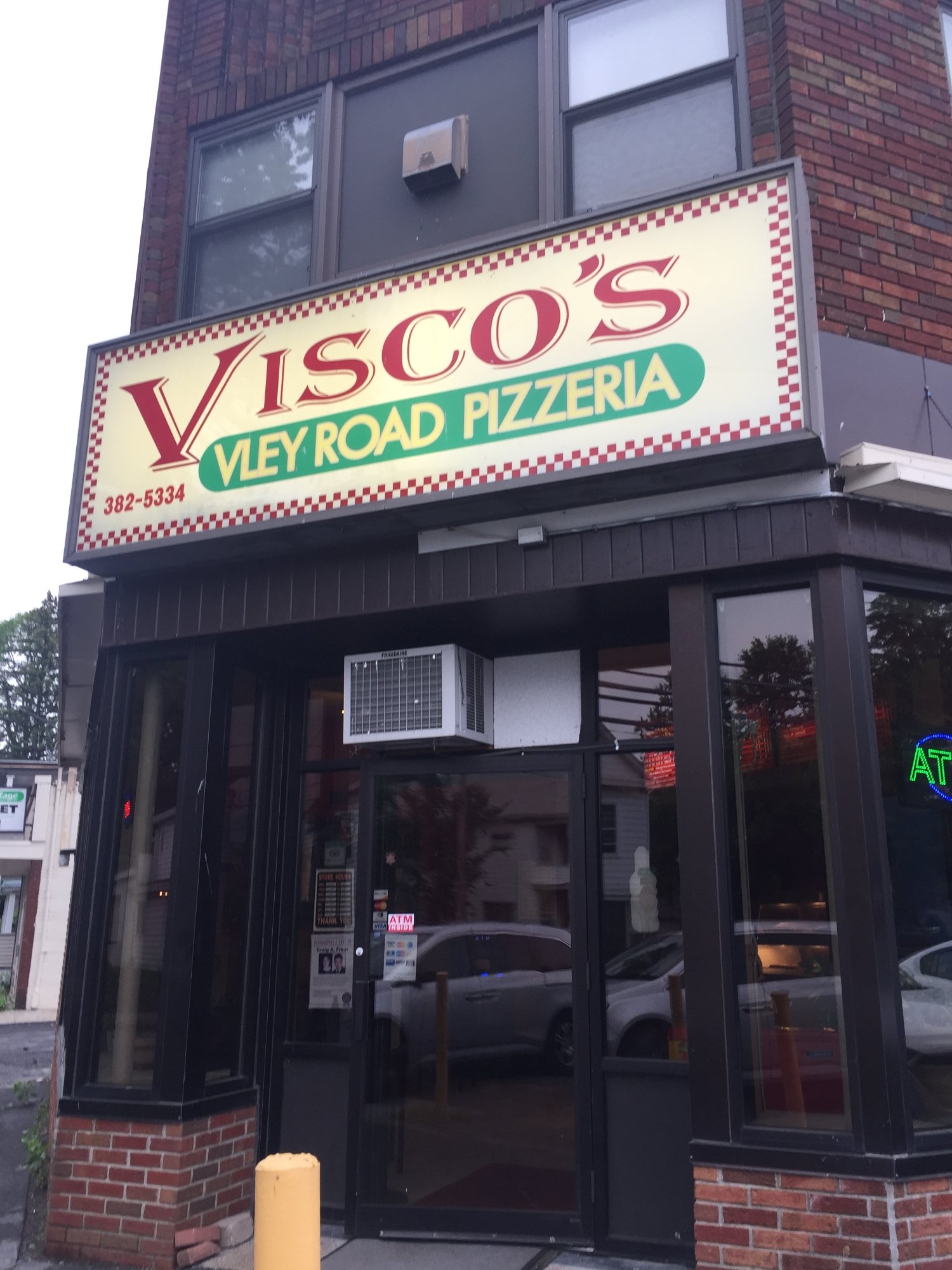 Viscos pizza store