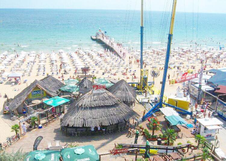 Slingshot beach store
