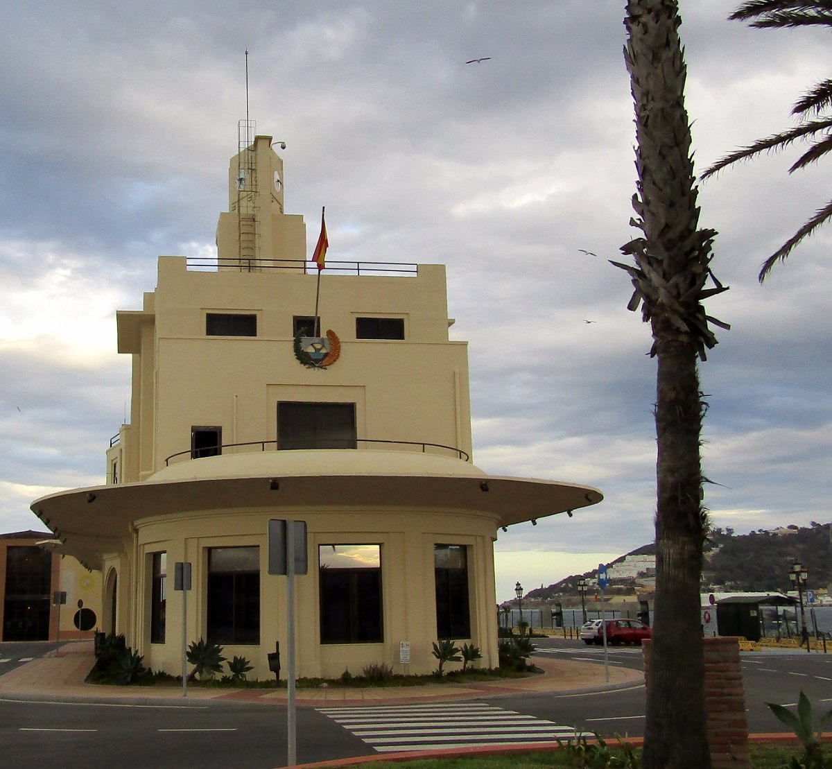 Edificio de la Autoridad Portuaria (Ceuta) - Alles wat u moet weten ... Edificio de la Autoridad Portuaria (Ceuta) - Alles wat u moet weten ...