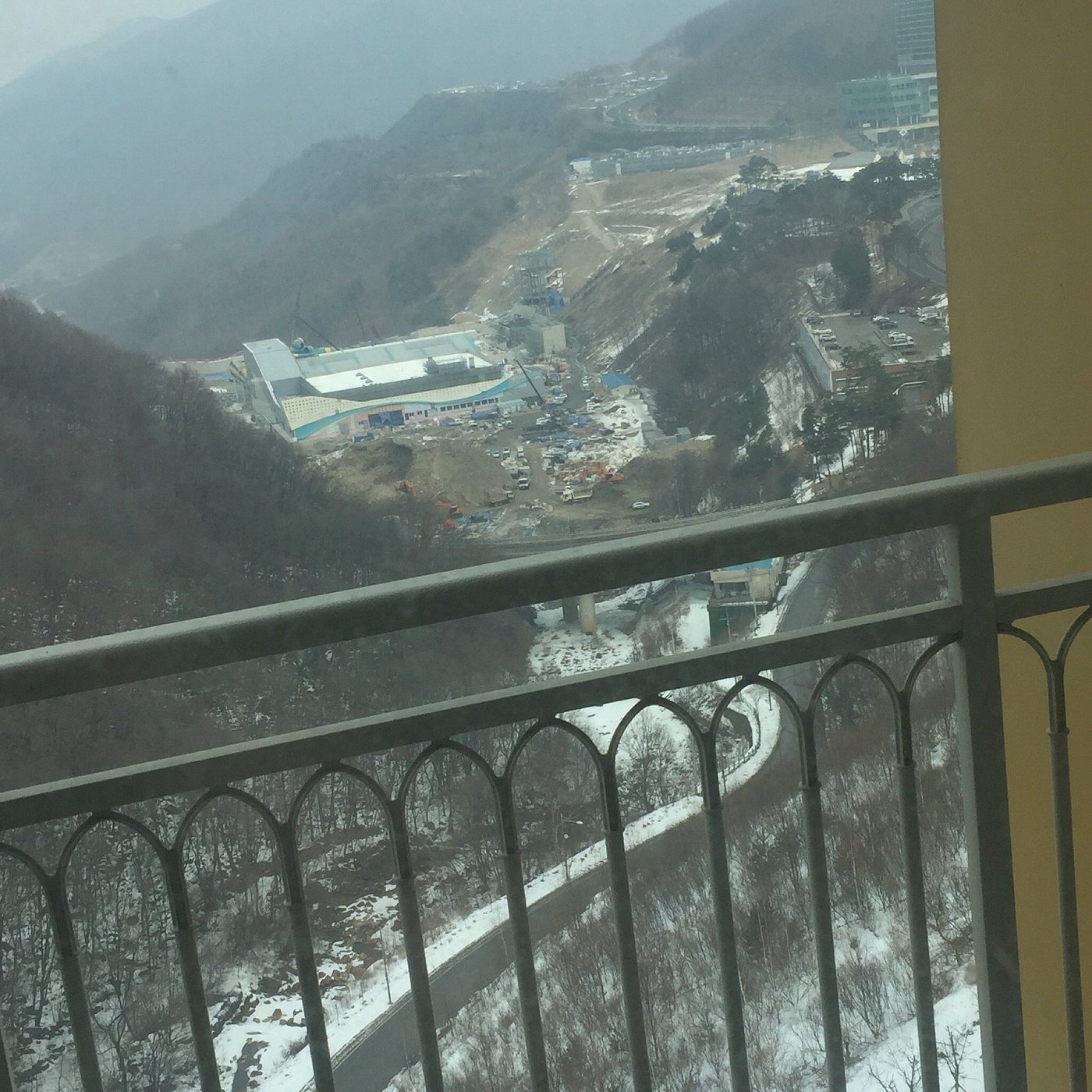 High Castle Resort Jeongseon Gun CorÉia Do Sul Comparação De Preços