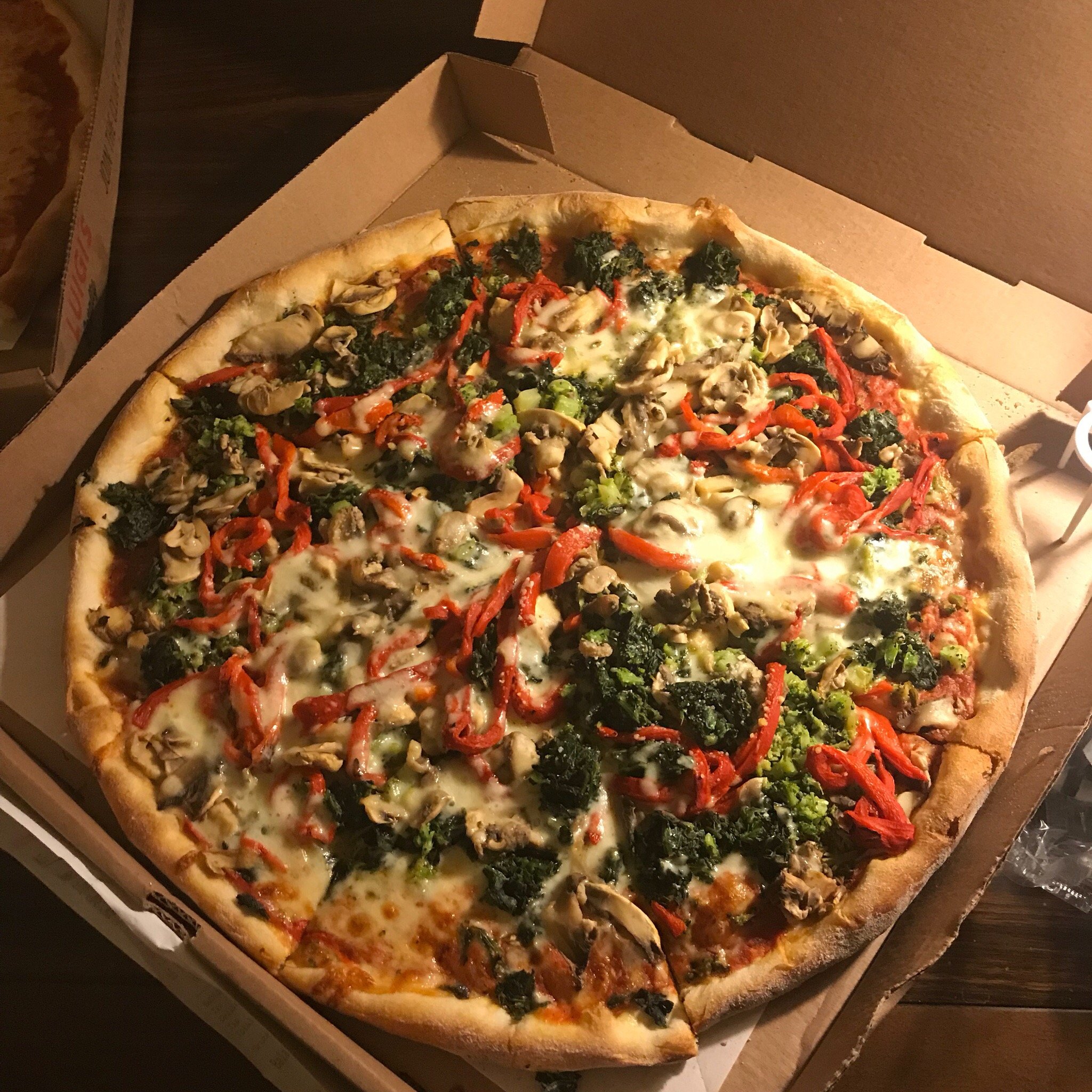 Luigi's pizzeria store