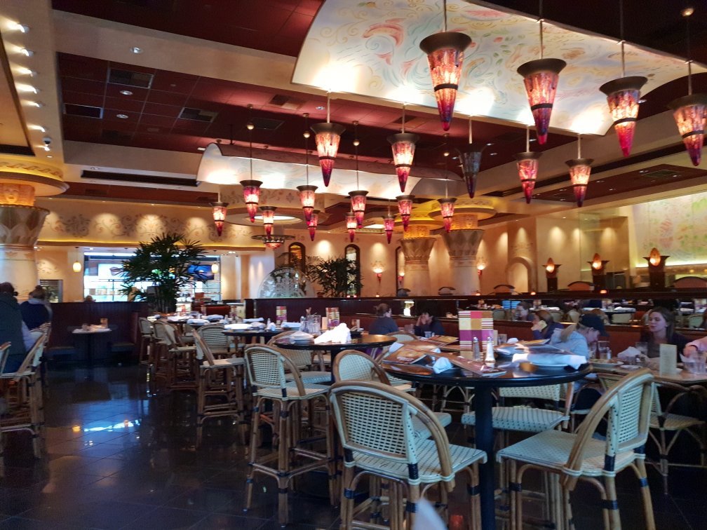 Reservations at cheesecake factory store