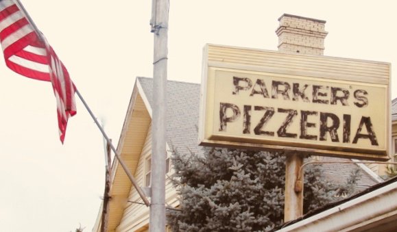 Parkers pizza store