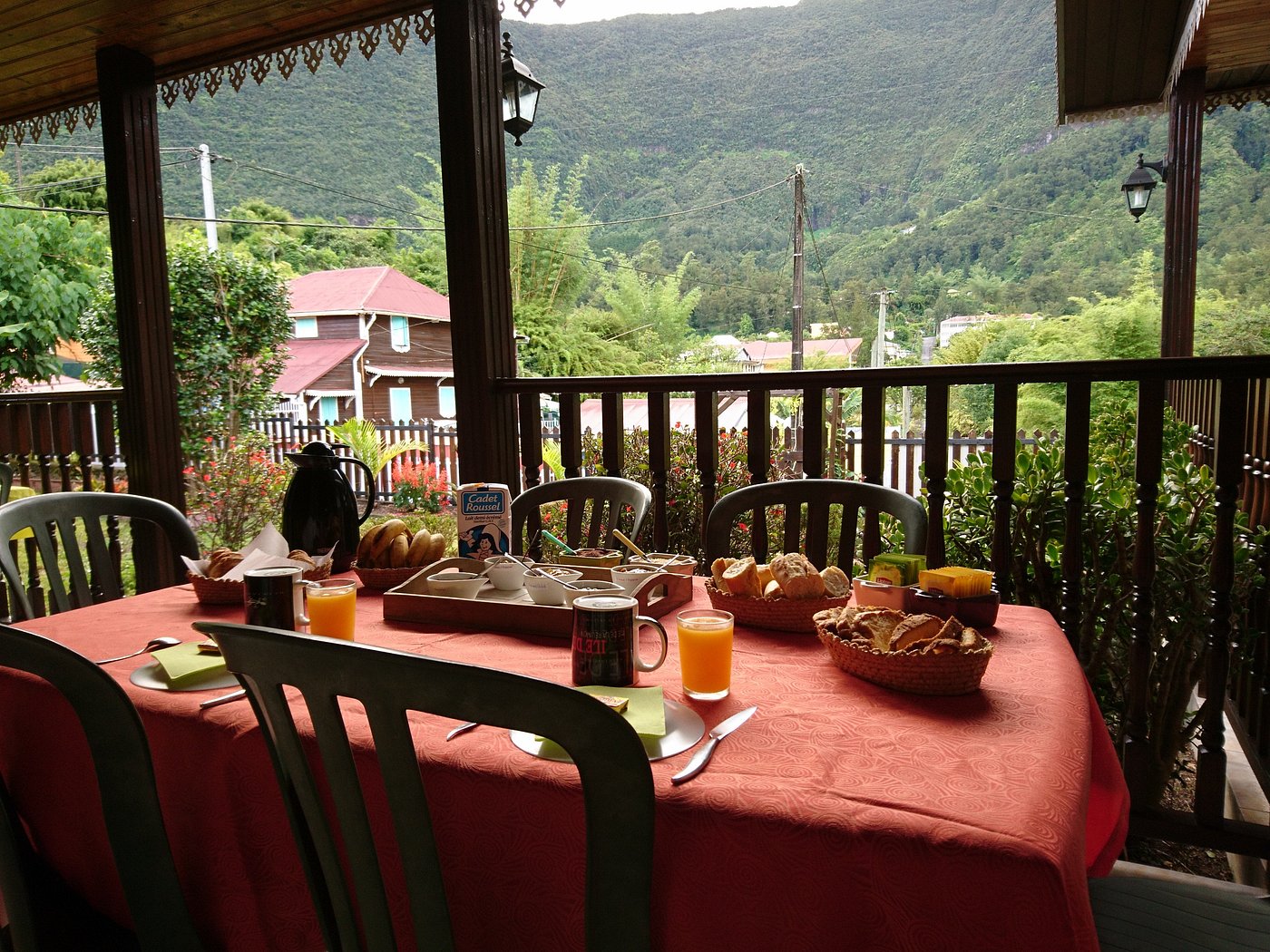 ANNEXE PITON D'ANCHAING (HELL-BOURG, ILHAS REUNIÃO): 5 fotos ... ANNEXE PITON D'ANCHAING (HELL-BOURG, ILHAS REUNIÃO): 5 fotos ...