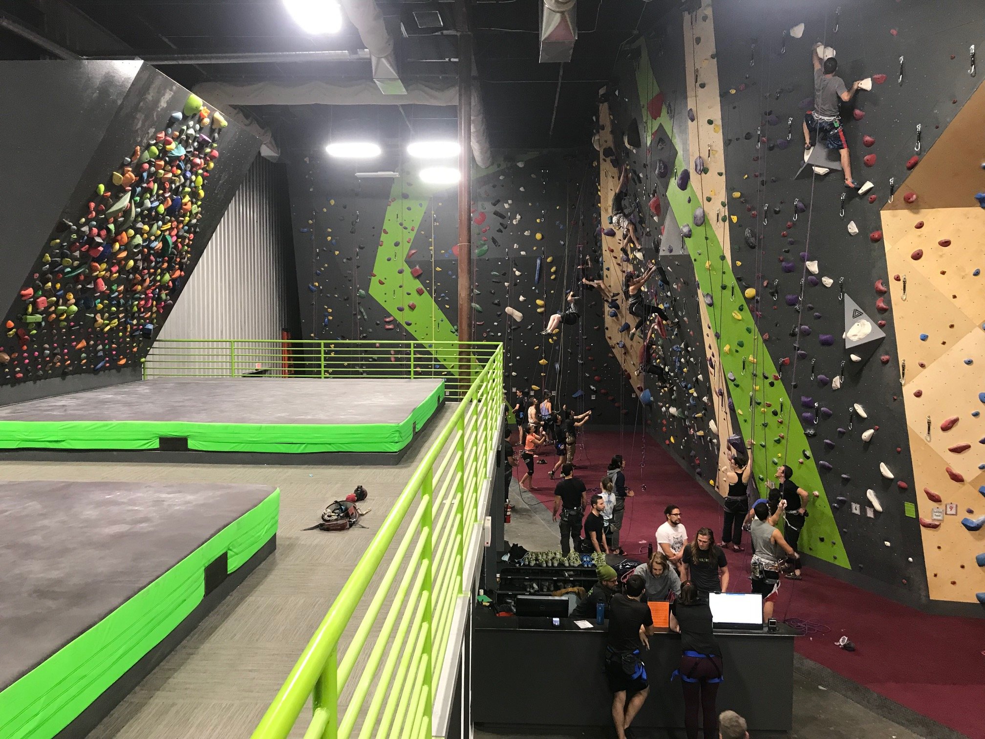 Rocks and ropes store