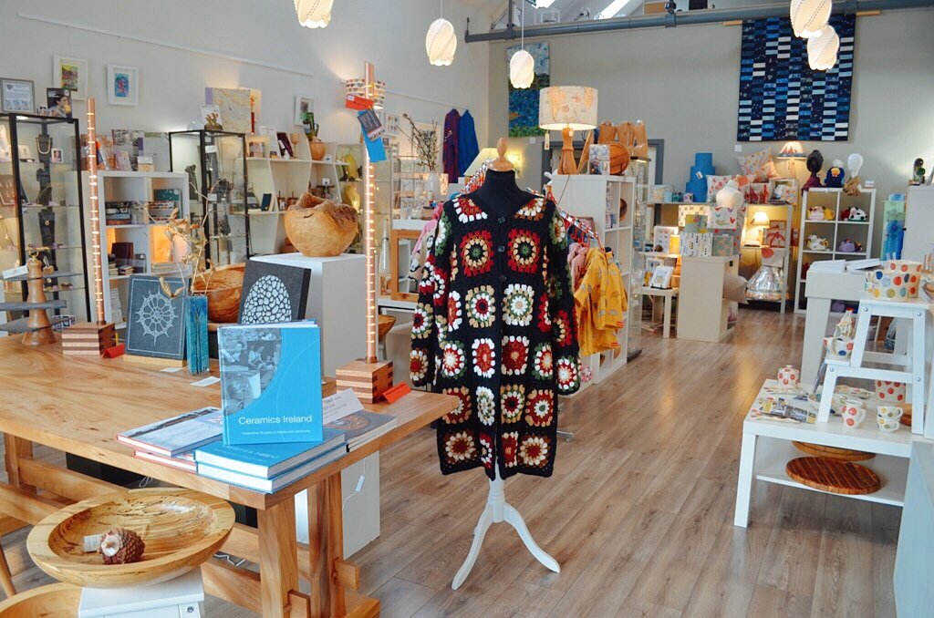 Craft shopping store