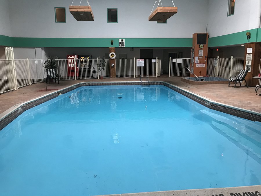 Parry Sound Inn And Suites Prices And Hotel Reviews Ontario Tripadvisor