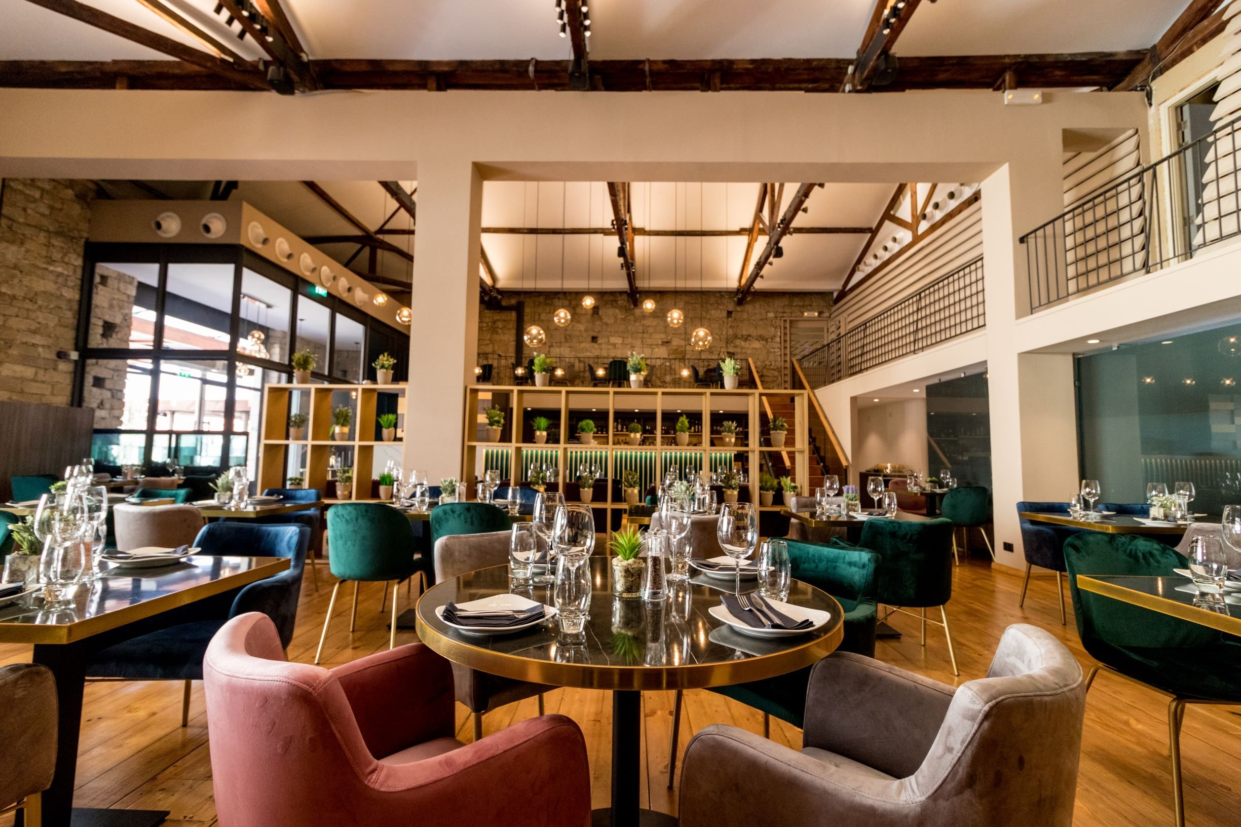 Cy fine dining store
