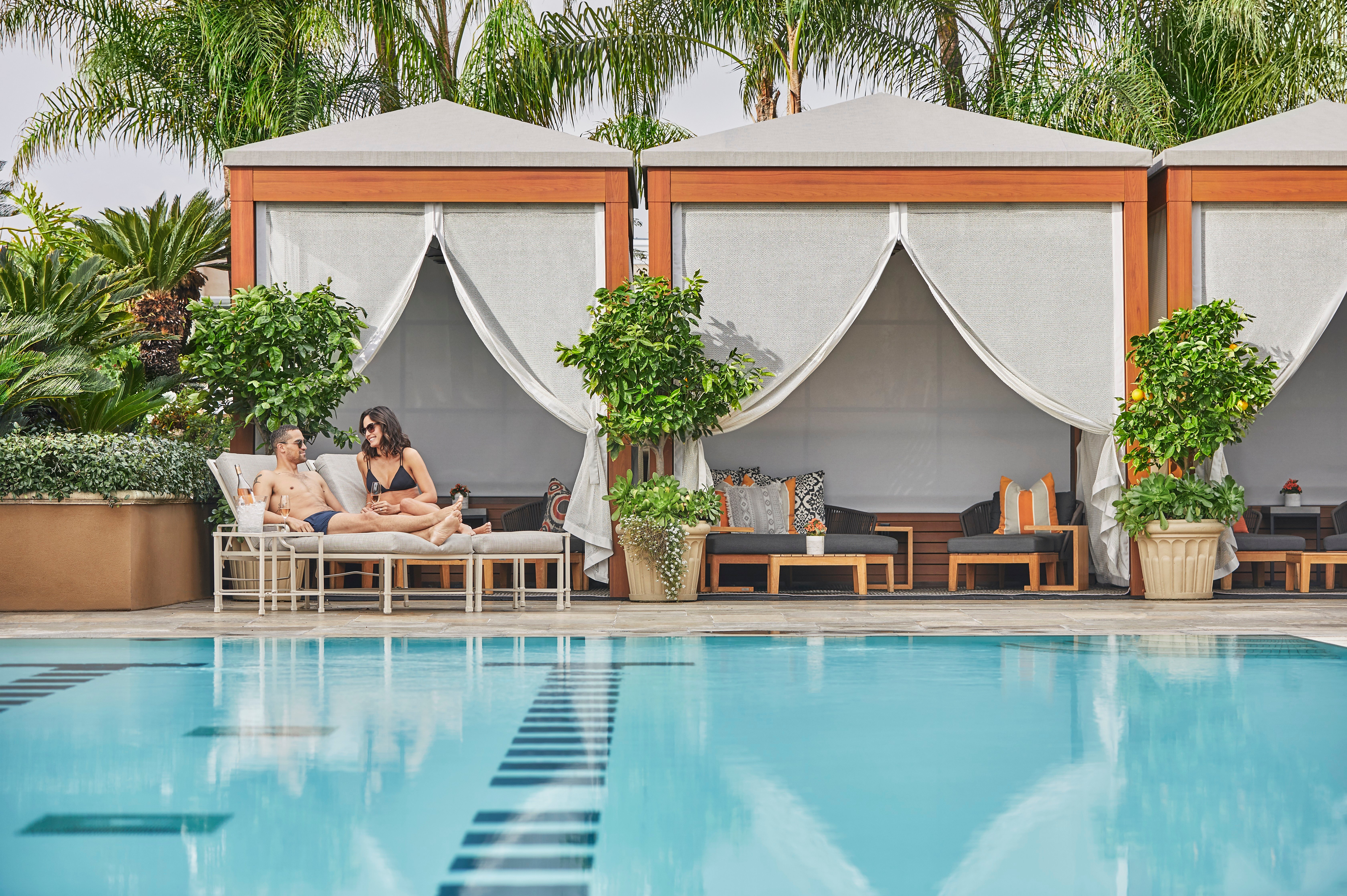 Four seasons hotel store