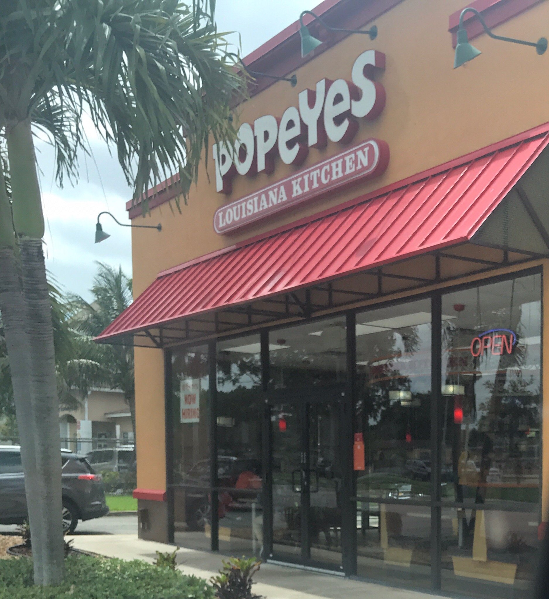 Popeyes hours near me store