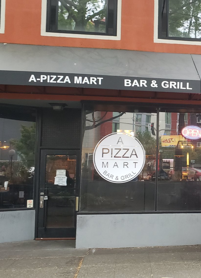 A pizza mart store