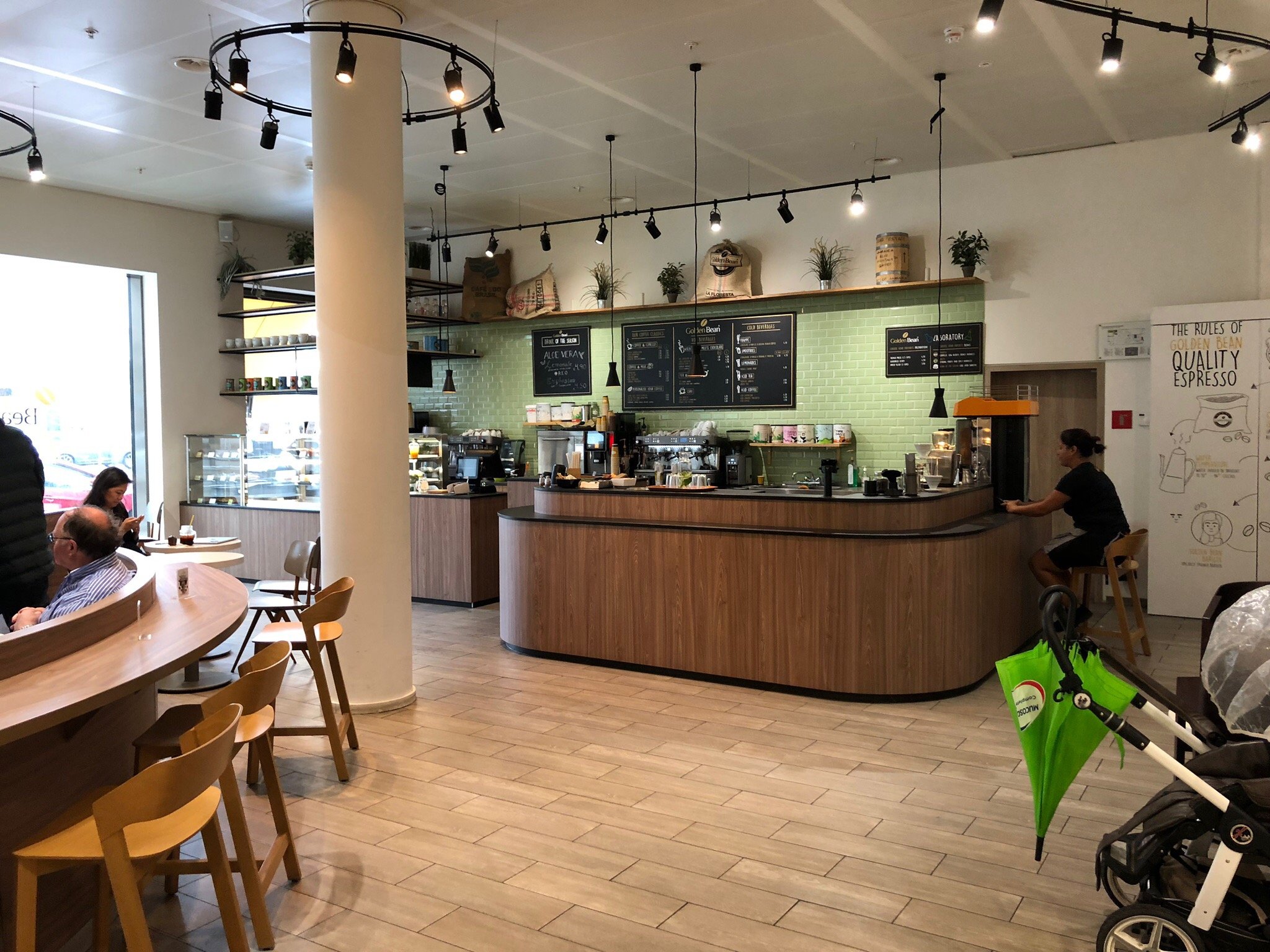 Cafe near by me store