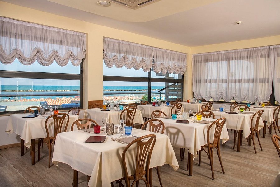 HOTEL IGEA SPIAGGIA (Bellaria-Igea Marina, Italia): opiniones ... HOTEL IGEA SPIAGGIA (Bellaria-Igea Marina, Italia): opiniones ...
