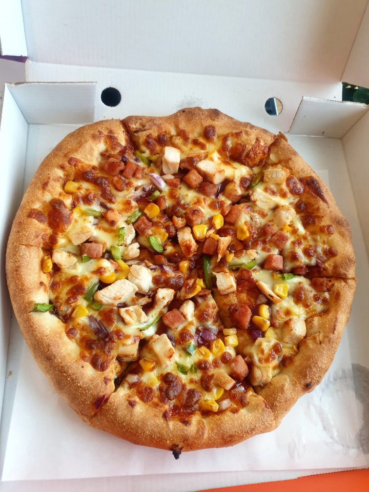 Farmhouse pizza store