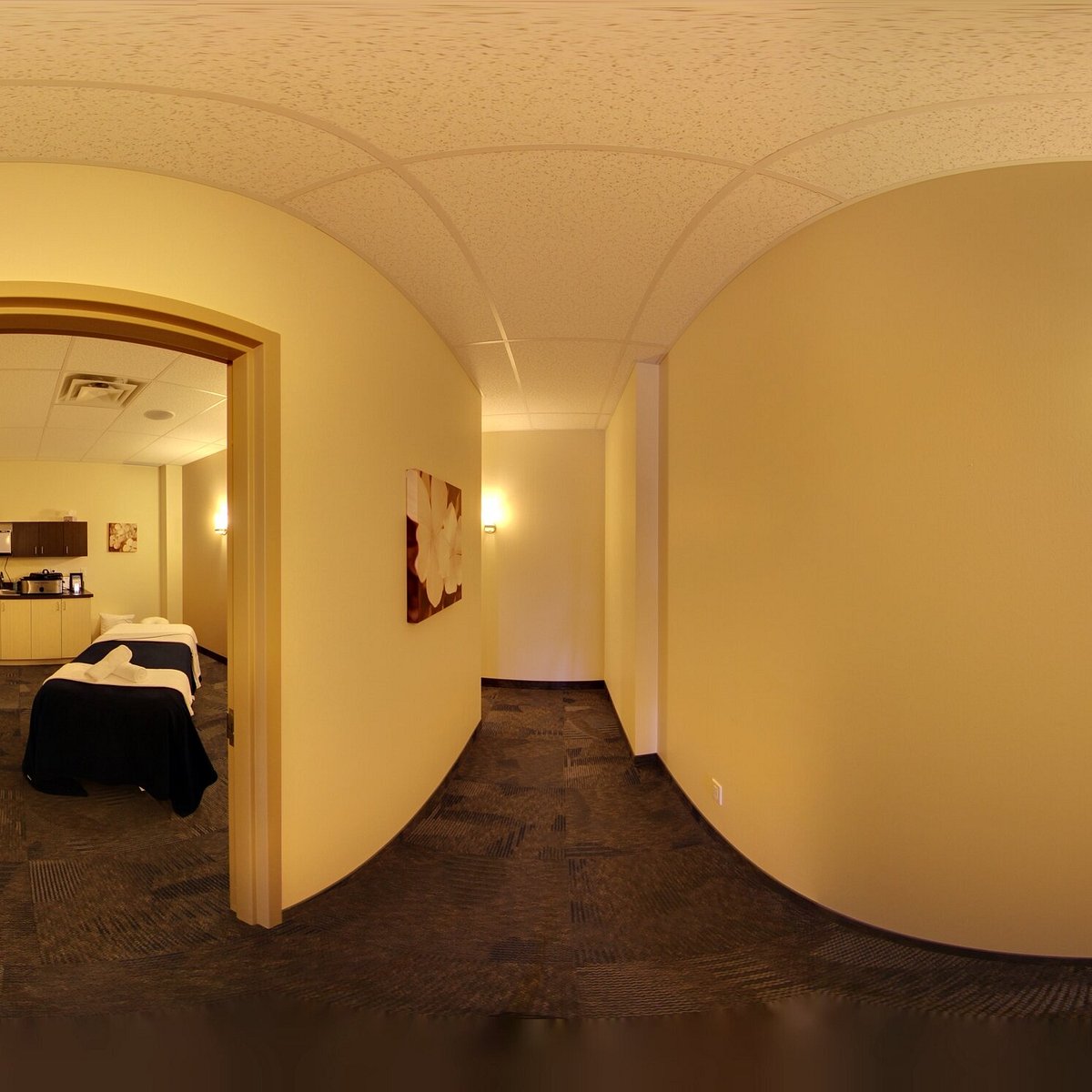 Hand And Stone Massage And Facial Spa Danforth Toronto Ce Quil Faut