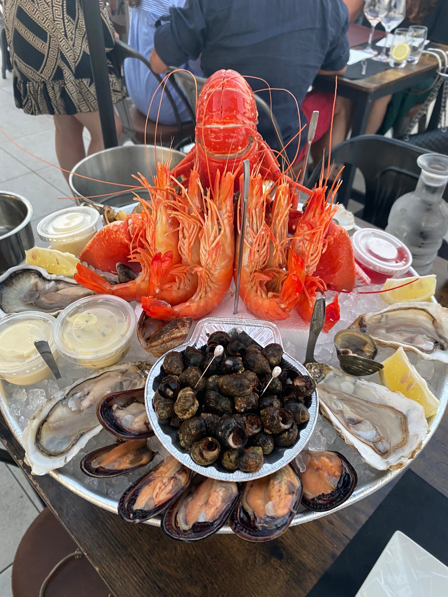 Good seafood store