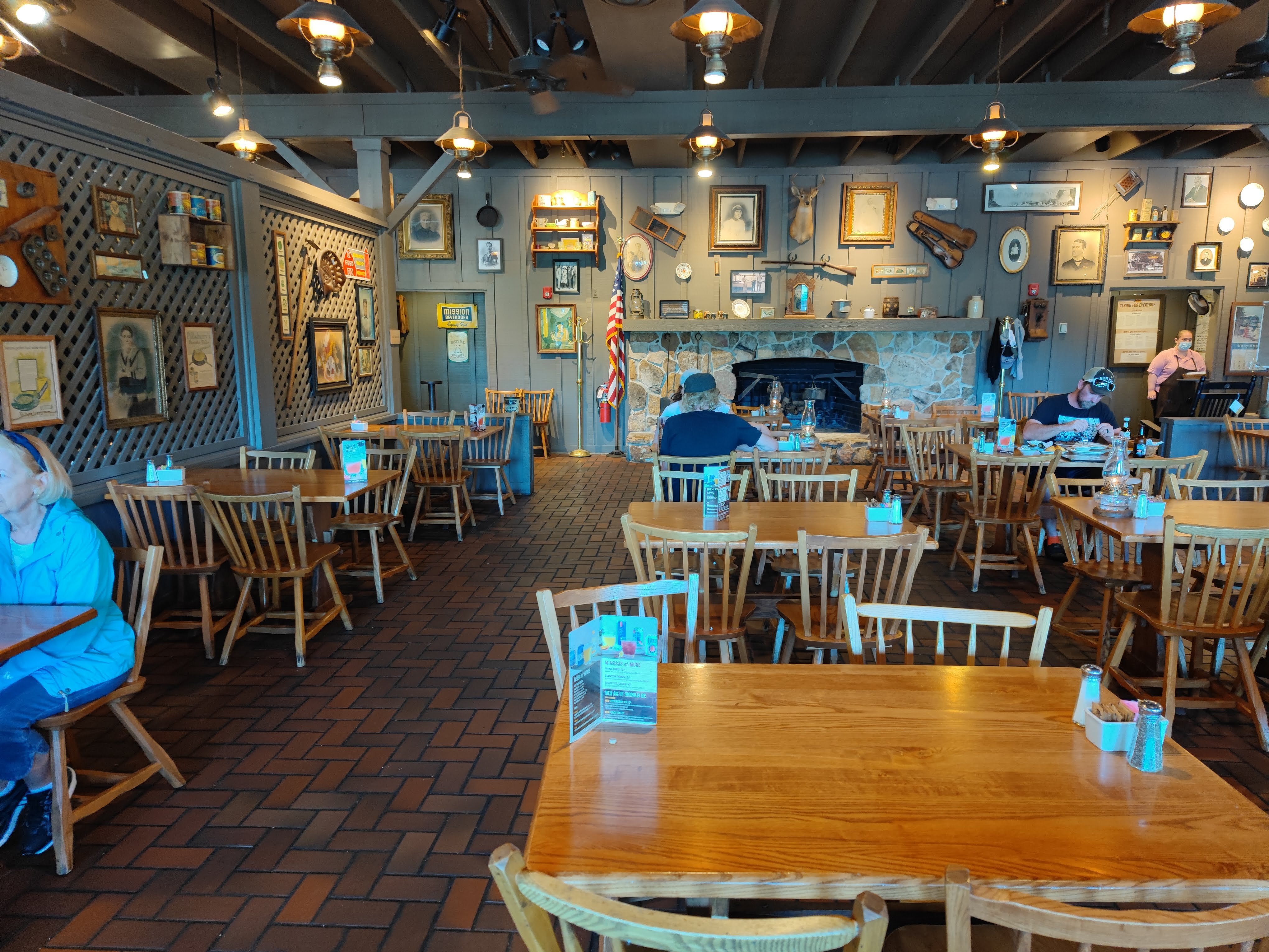Reservations at cracker barrel store