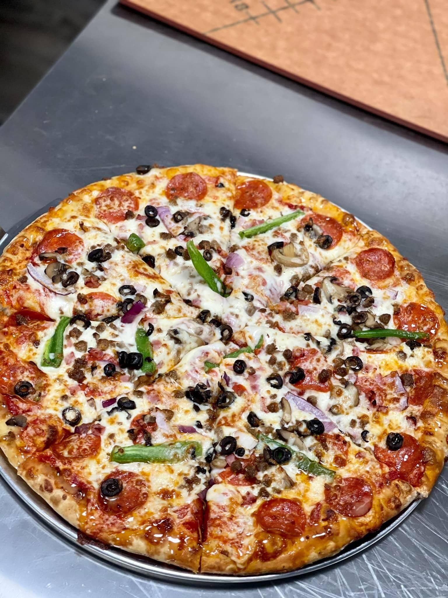PIZZA AT THE COVE Pigeon Forge Menu Prices Restaurant Reviews Tripadvisor