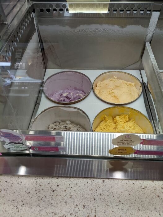 Ice cream baskin robbins store