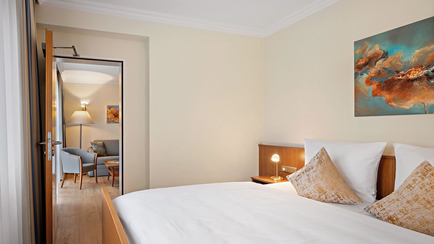 HOTEL JUWEL (BAD FUSSING, ALEMANHA): 20 fotos, comparação de preços e ... HOTEL JUWEL (BAD FUSSING, ALEMANHA): 20 fotos, comparação de preços e ...