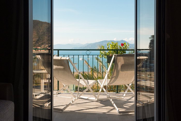 MIRAMARE SUITES - Prices & Hotel Reviews (Sestri Levante, Italy) MIRAMARE SUITES - Prices & Hotel Reviews (Sestri Levante, Italy)