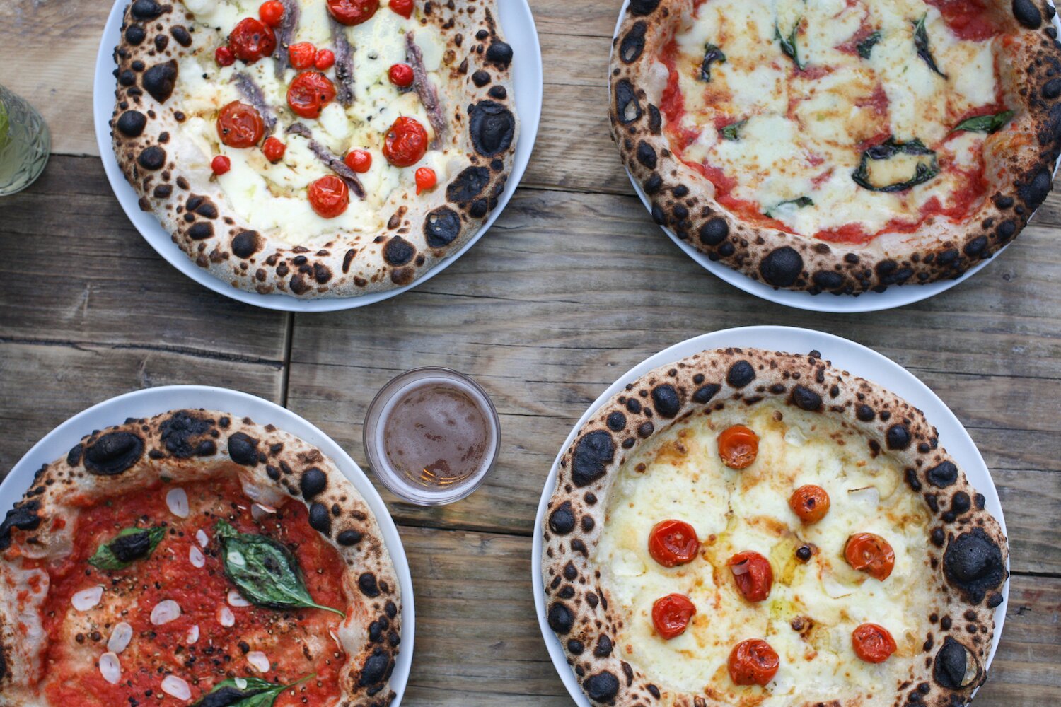 S pizza store