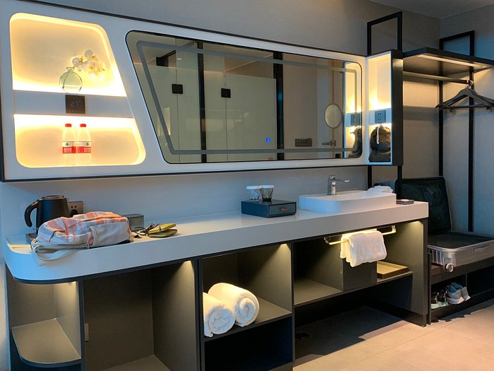 ZHAOQING SKYBIRD JIAHONG HOTEL - Reviews (China) ZHAOQING SKYBIRD JIAHONG HOTEL - Reviews (China)