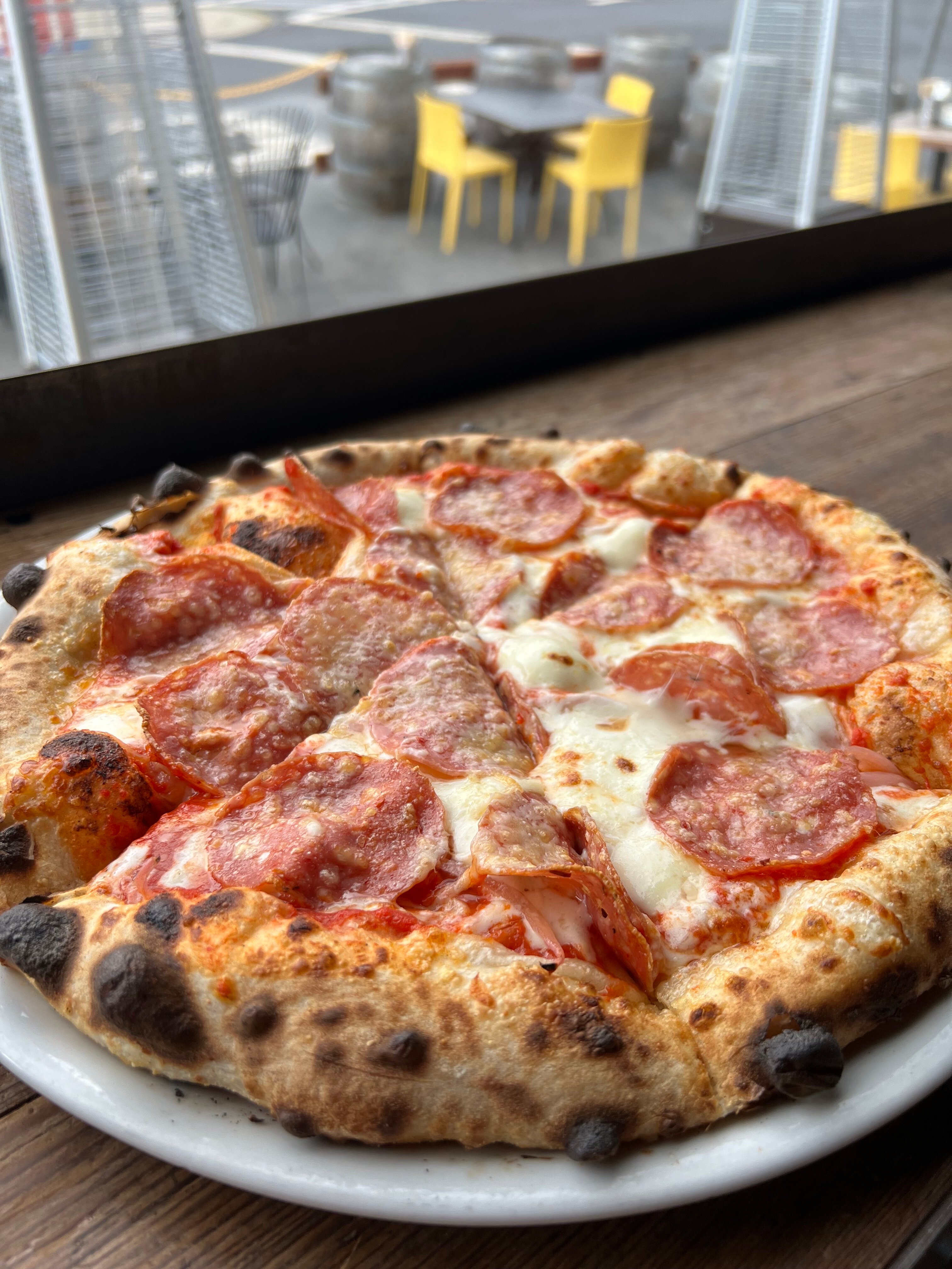 Benchmark pizza store