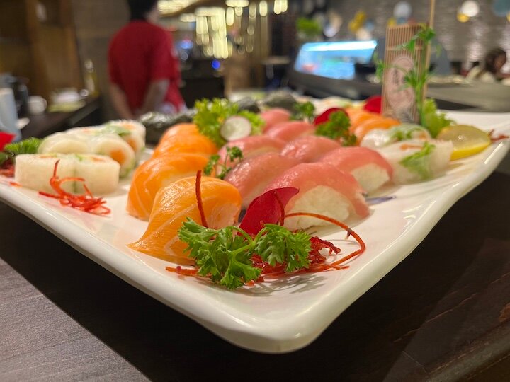Chinese places open near me store