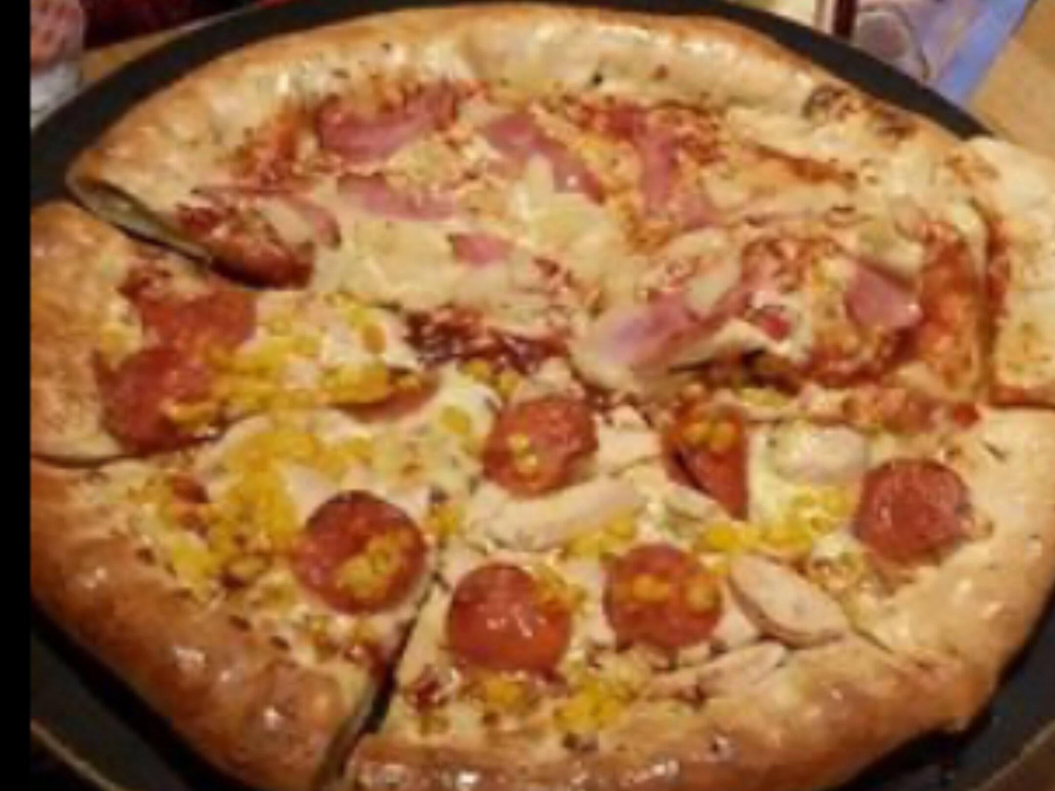 Nearest pizza place near me store