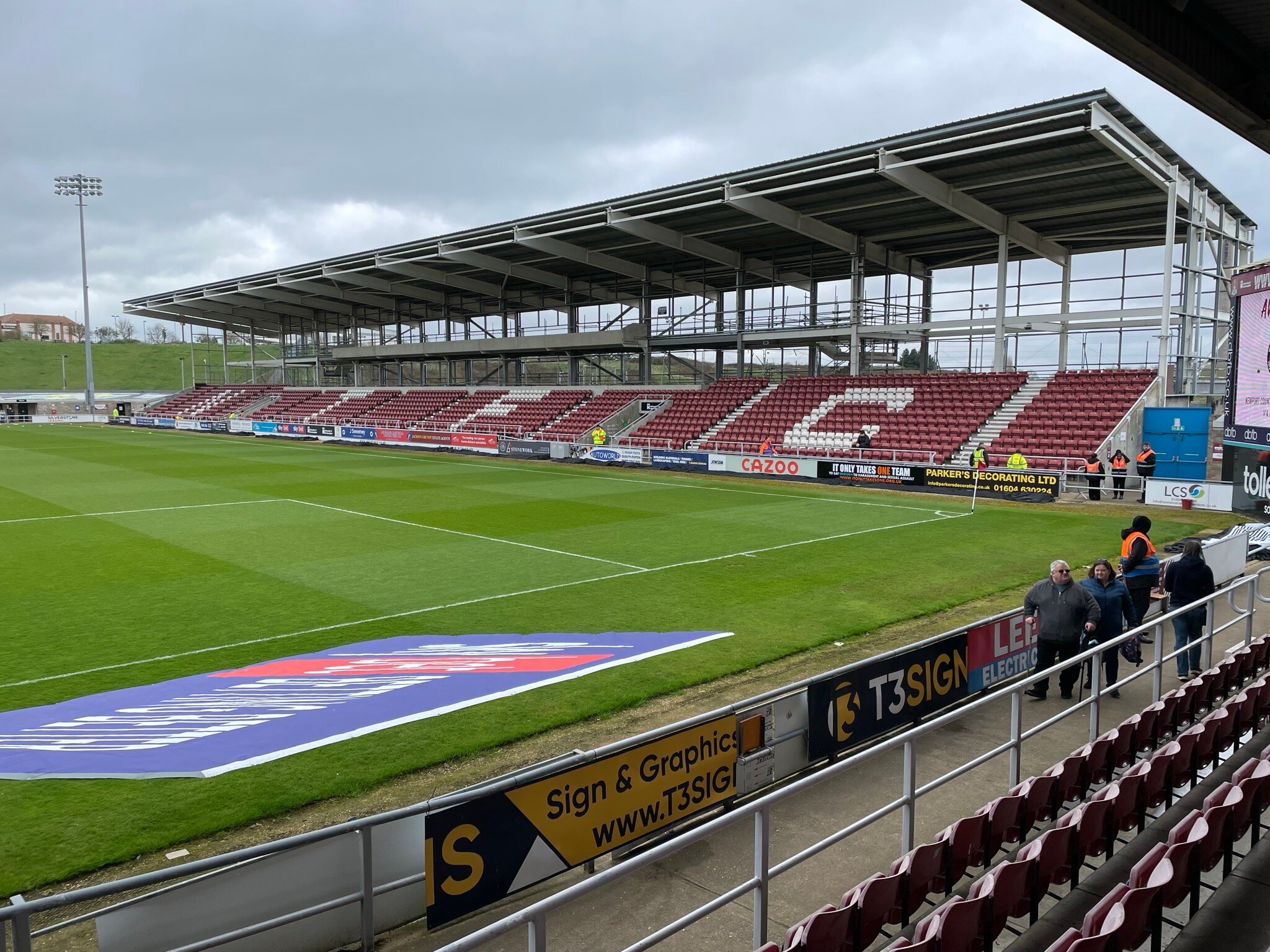 Sixfields stadium store